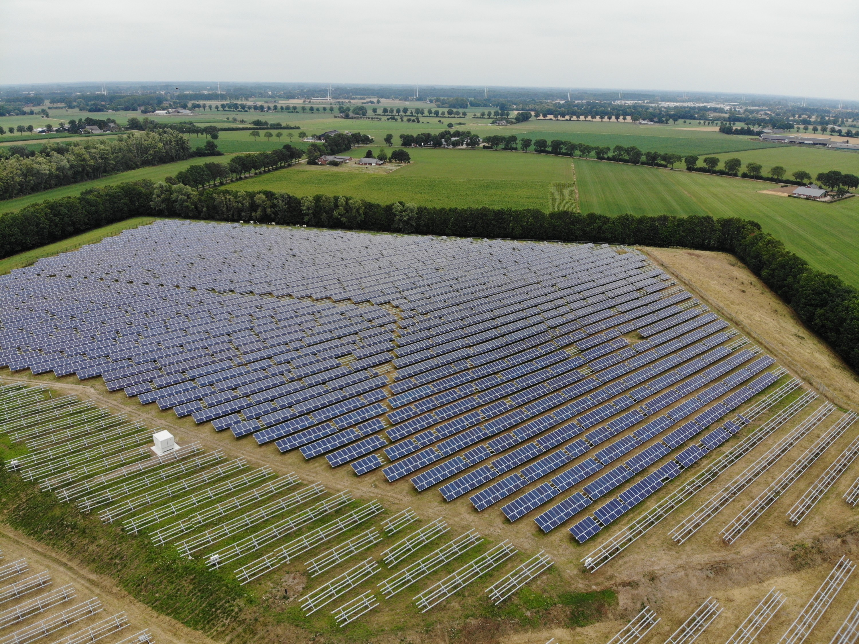 Solarpark Azewijn wekt groene stroom op | Wienerberger